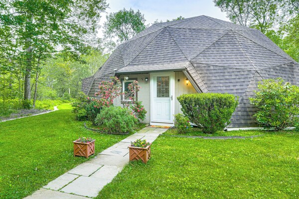 3 Mi To Kent Falls: Nature Escape W/ Deck & Garden - Kent, CT
