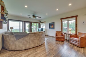 Casa (2 Bedrooms) | Interior