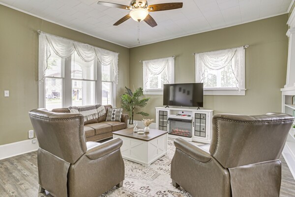 Walk To Restaurants & Shops: Dtwn Franklin Retreat - Cypress Bayou Casino Hotel