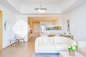 Apartamento, 1 quarto, varanda | Cofre no quarto, ferro/tábua de engomar, Wi-fi grátis