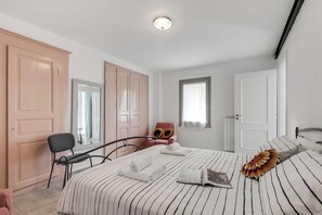 2 quartos, Wi-fi grátis, roupa de cama fornecida
