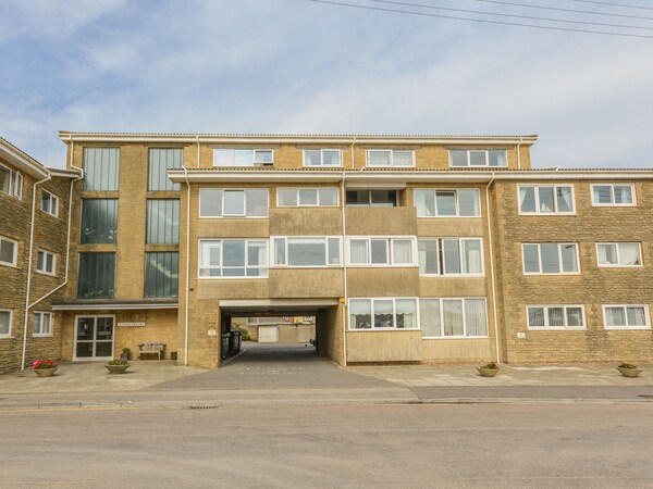 Beachcombers, 13 Chesil House - Bridport