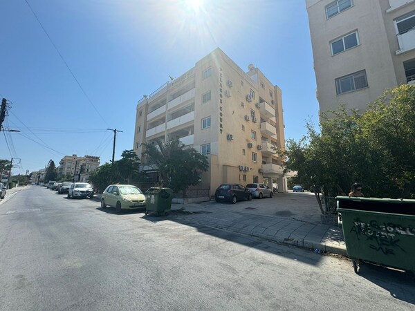 Bayview 2-br Apartment In Larnaca - Larnaca