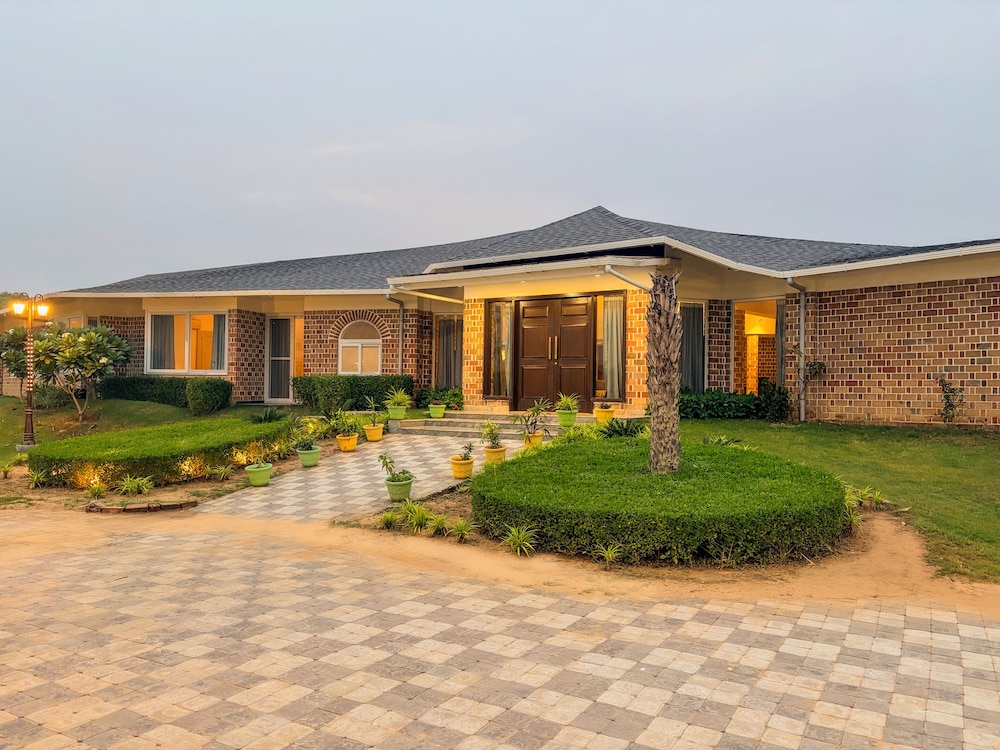 Spree Farmstay, Faridabad - Delhi