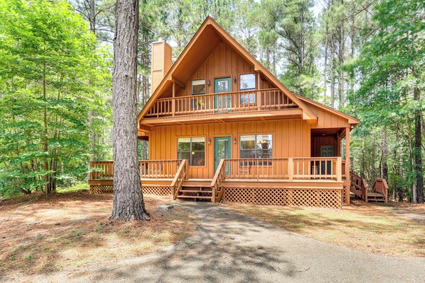 Pickwick Lake Cabin W/ Private Marina Access - Cherokee, AL