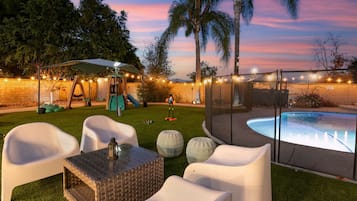 Casa | 4 quartos, internet de alta velocidade