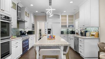 Casa | 4 quartos, internet de alta velocidade