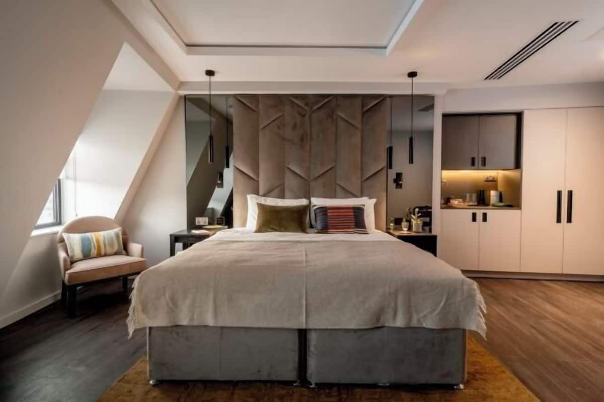 Roupas de cama antialérgicas, cofres nos quartos