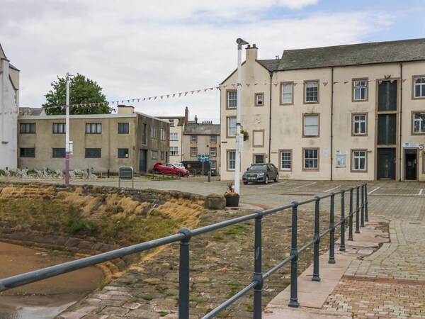 Duncan Square - Dumfries and Galloway