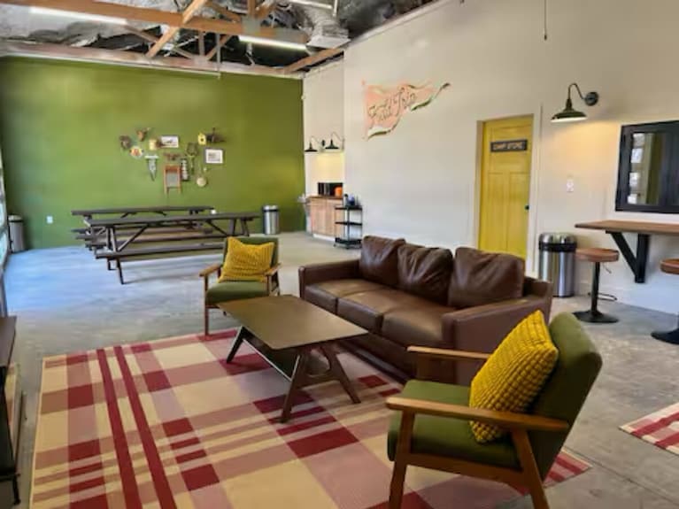 Field Trip Glamping / Unit 22 A-frame - South Carolina