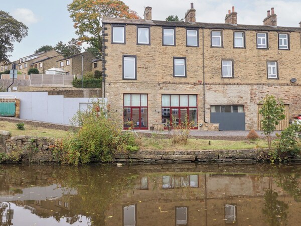 Waters Edge - Skipton