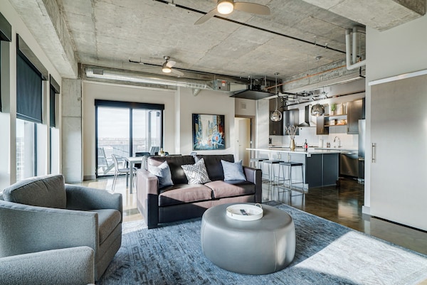 Sable 901 - Penthouse - Minneapolis, MN