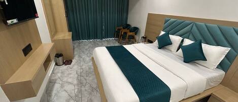 Quarto Superior | Wi-fi grátis, roupa de cama fornecida