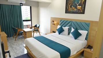 Quarto superior | Quartos à prova de som, Wi-Fi de cortesia, roupa de cama