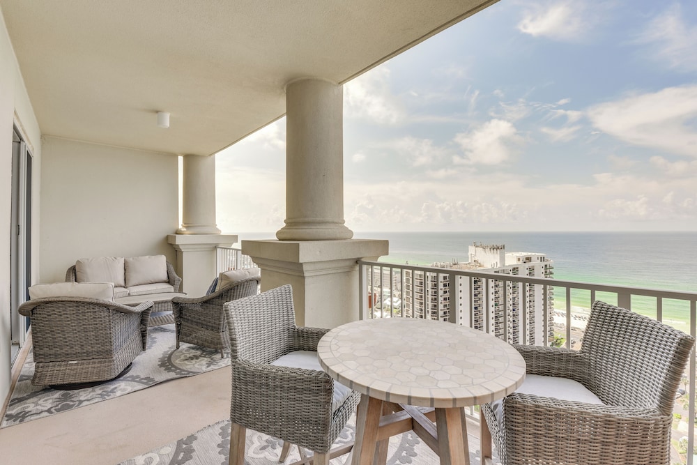 Walk To Shore: Resort Retreat In Miramar Beach! - Miramar Beach, FL