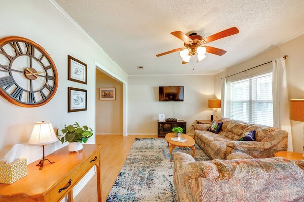 Fish, Relax & Repeat: Home W/ Yard In Eastpoint! - St. George Island, FL