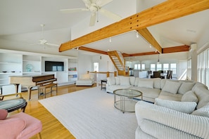 Casa (Multiple Bedrooms) | Interior