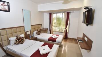 Fachada do alojamento (tarde/noite)