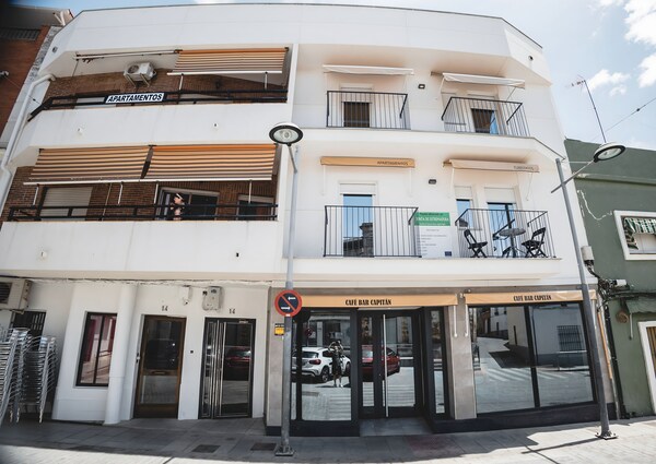 Apartamentos Turísticos Capitán - Orellana la Vieja