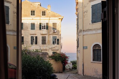 Dousmani Old Town Studio