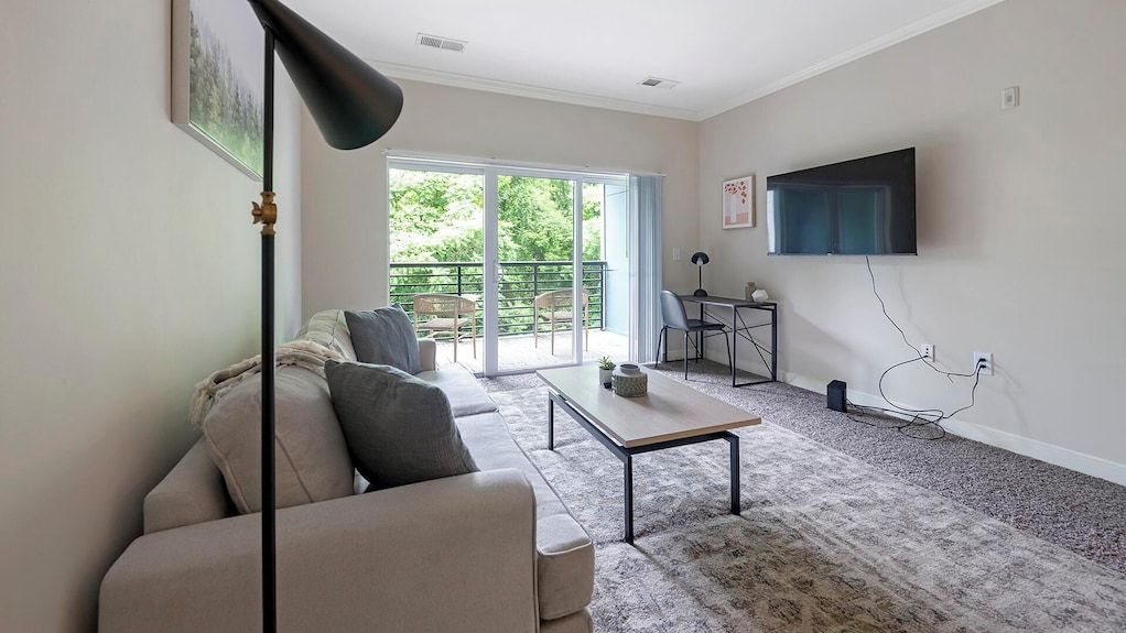 Landing | Beautiful 1bd, Clubhouse, Courtyard - Maryland