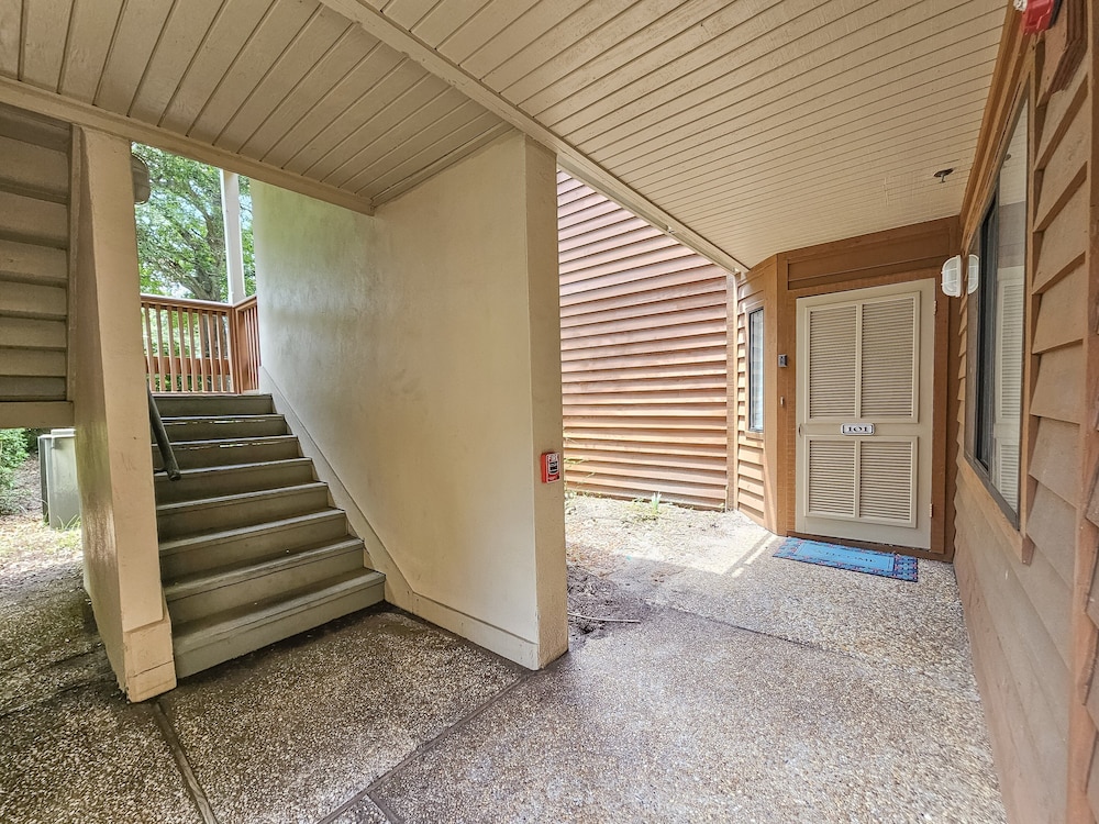 Serene 2 Bed, 2 Bath Lodge, With Amenities, 101ac 2 Bedroom Lodge - South Carolina