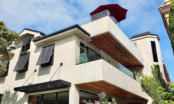 Naples Luxury Retreat - 2 Bdr Stay For 4 With Rooftop Patio Near Shops - Long Beach, CA