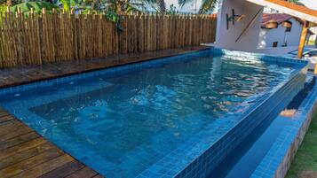 Piscina exterior