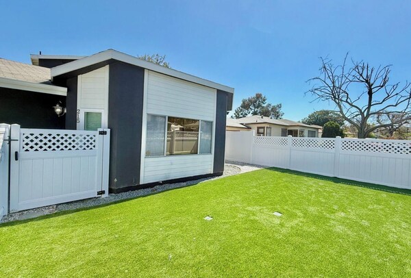 3-bedroom House In Lovely San Diego With Garage. Enjoy Your Stay - Lakeside, CA