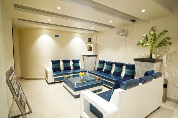 Hotel Kumar International - Madhupur