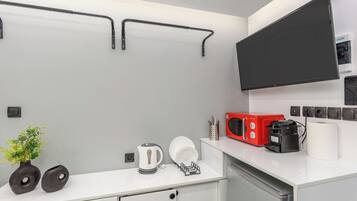 Estúdio, 1 cama de casal, micro-ondas, vista para a cidade | Micro-ondas