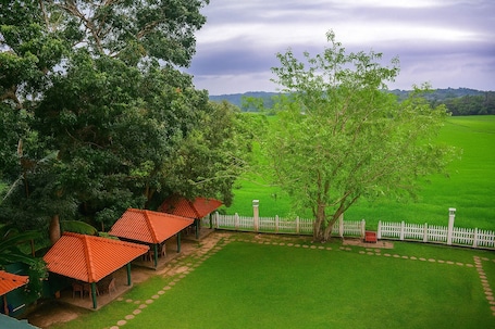 Fachada do alojamento. Mami Resort