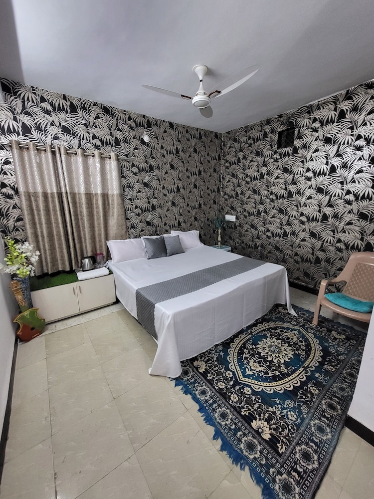 Suraj Village Resort - Ujjain