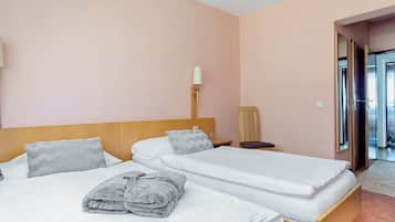 Quarto Duplo | Wi-fi grátis, roupa de cama fornecida