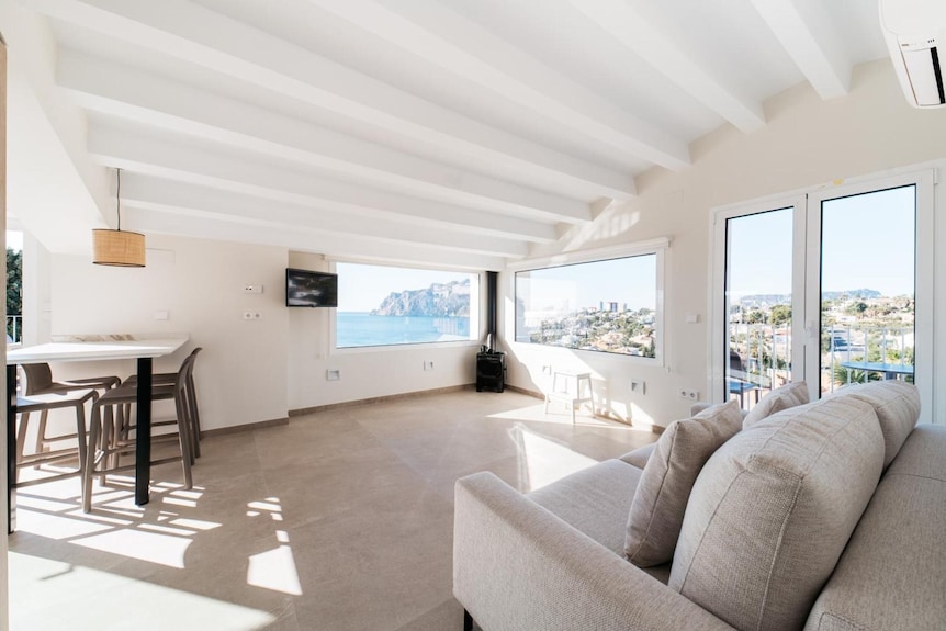 Villa 'Mar - Bassetes' Met Zeezicht, Wi-fi En Airconditioning - Jalón