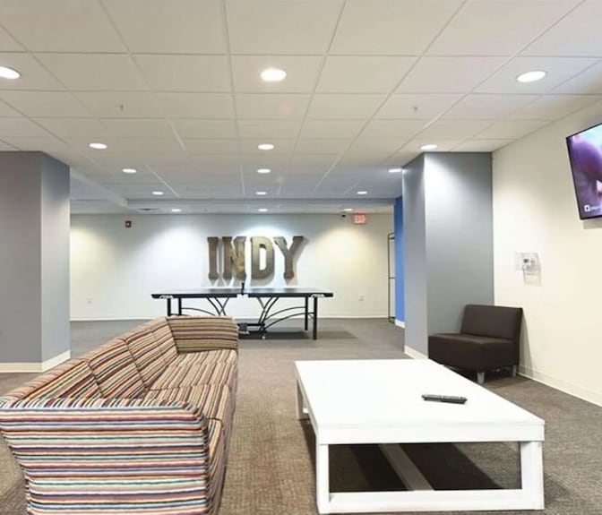 A Robins Nest With Free Parking In The Heart Of Downtown Indianapolis. - Brendonwood - Indianapolis