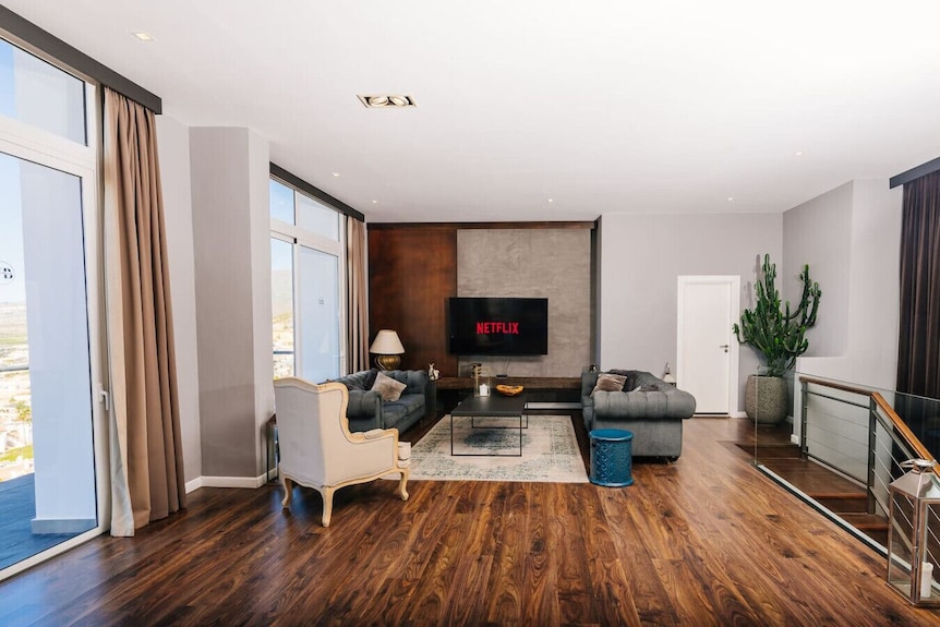 Villa Black | Luxe | Heated Pool | Jacuzzi - Tenerife