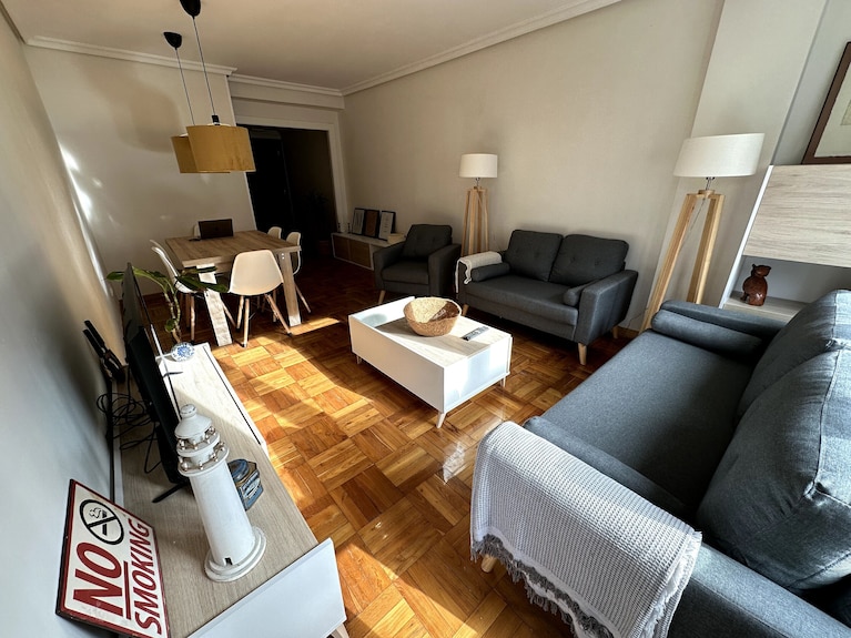 Appartement 'Centro De Oviedo' Avec Balcon Et Wi-fi - Oviedo