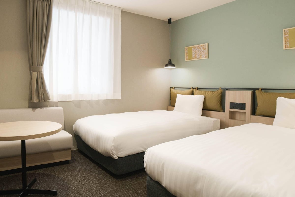 Quarto standard, 2 camas de solteiro, para não fumantes | Roupas de cama premium, cortinas blackout, Wi-Fi de cortesia