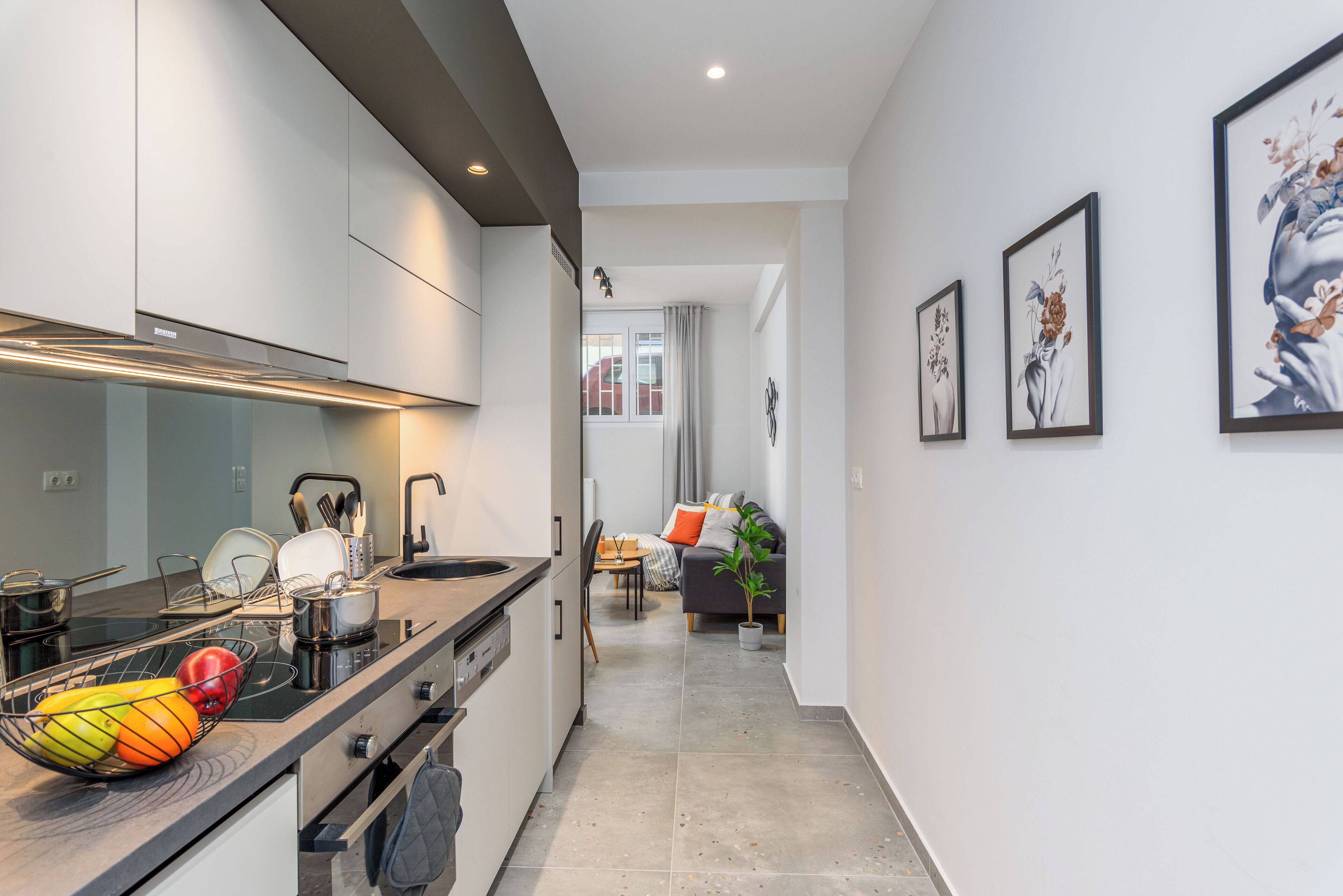 Apartamento, 2 quartos, cozinha, vista para a cidade | Cozinha privada | Geladeira grande, micro-ondas, fogão, cooktop