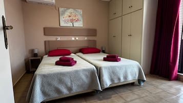 Quarto Triplo Panorâmico, varanda, vista para a montanha | Wi-fi grátis