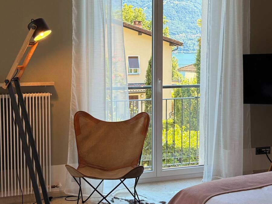 Suite, varanda | Cofre no quarto, secretária