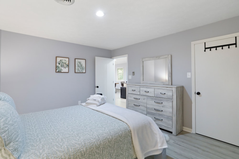 Secluded Forest Retreat w/Game Room, Fire Pit & Near Hiking + Spas ...