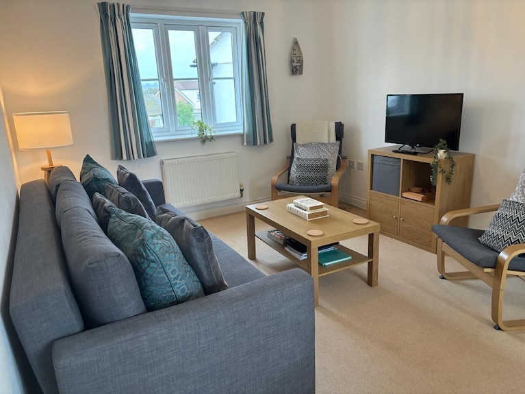 Charming 2-bedroom Coachhouse In Beautiful Seaton With Wifi - Beer