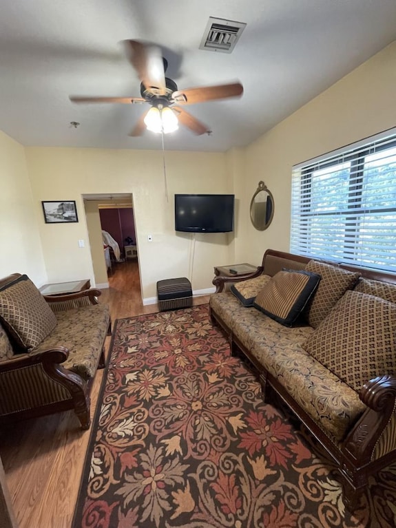 Quiet Room In Historic Placerville - Placerville, CA