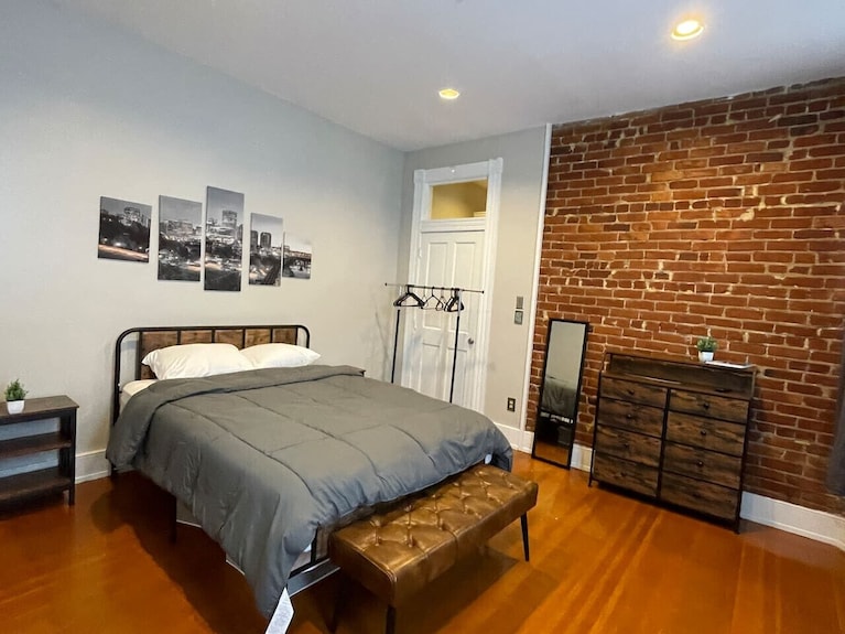 Charming Historic Studio Near Downtown And Vcu - Richmond, VA