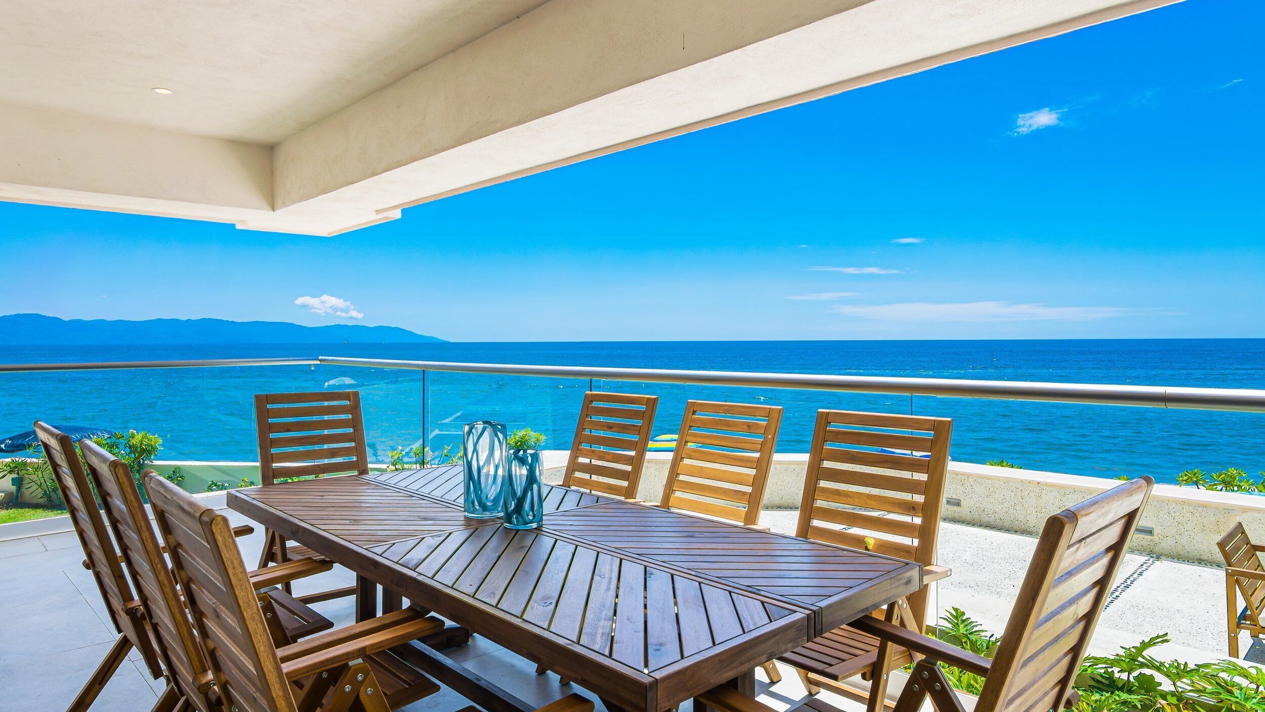 Apartamento luxo, 3 quartos, vista para a praia | Sacada