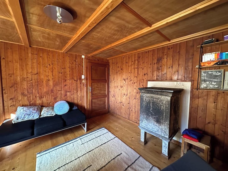 Enchanting 4-bedroom Chalet In Mesocco - Canton des Grisons