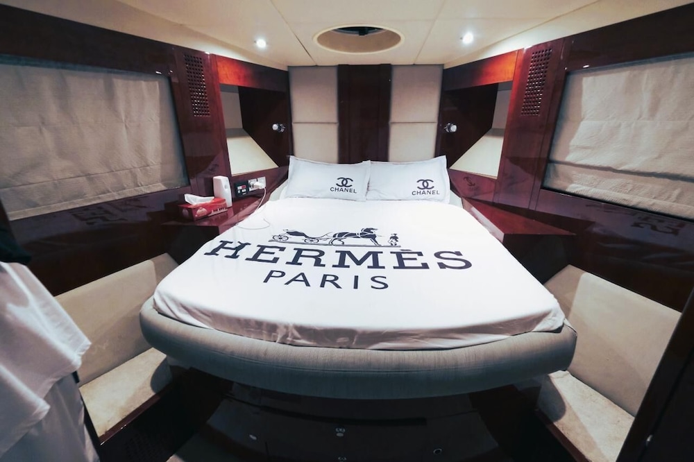 Riviera Leisure Yachts Dubai - Dubai