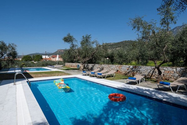 Torri di Pietra Due Stoupa Reviews, Deals & Photos 2026 - Expedia